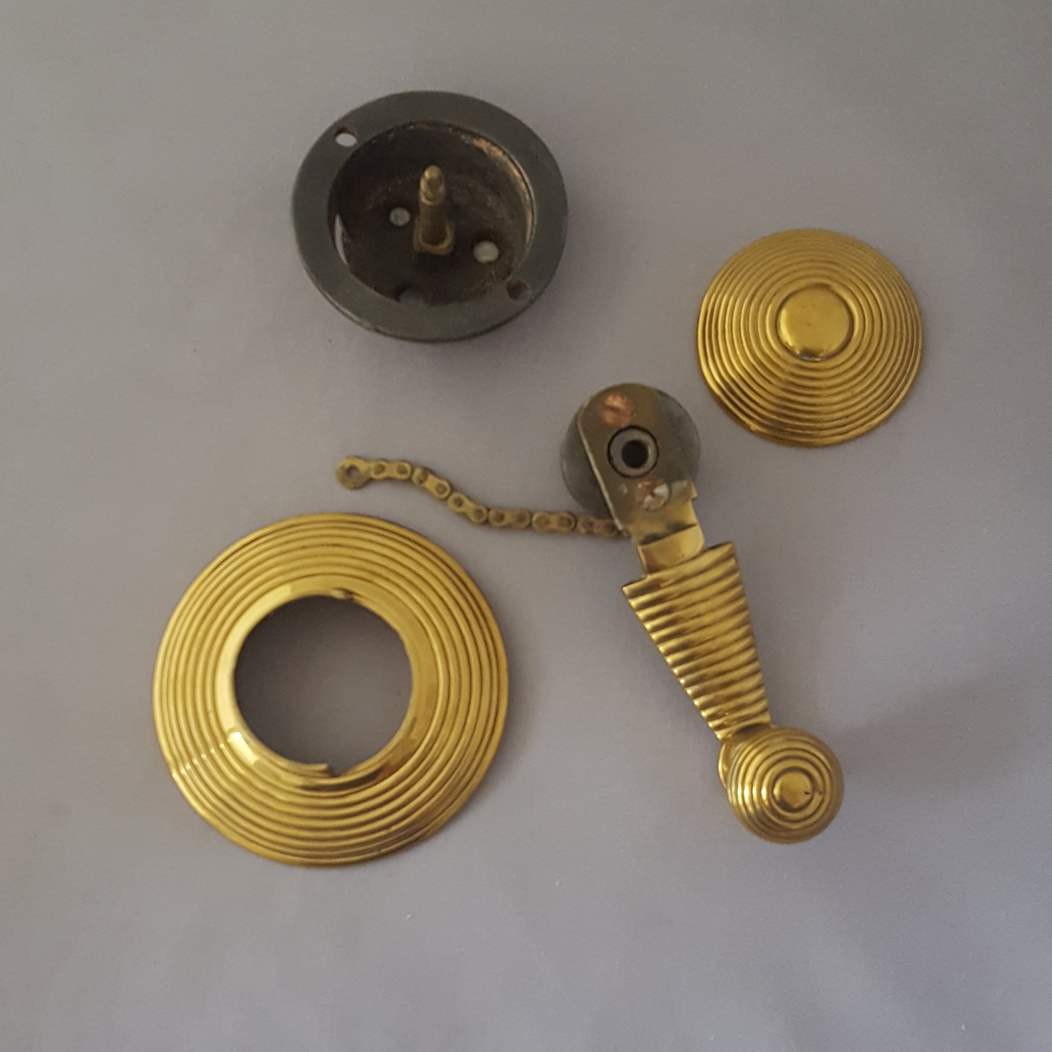 Large Beehive Victorian Servants Lever | Architectural Decor