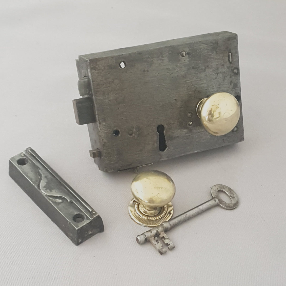 LH Georgian Rim Lock & Knobs | Architectural Decor