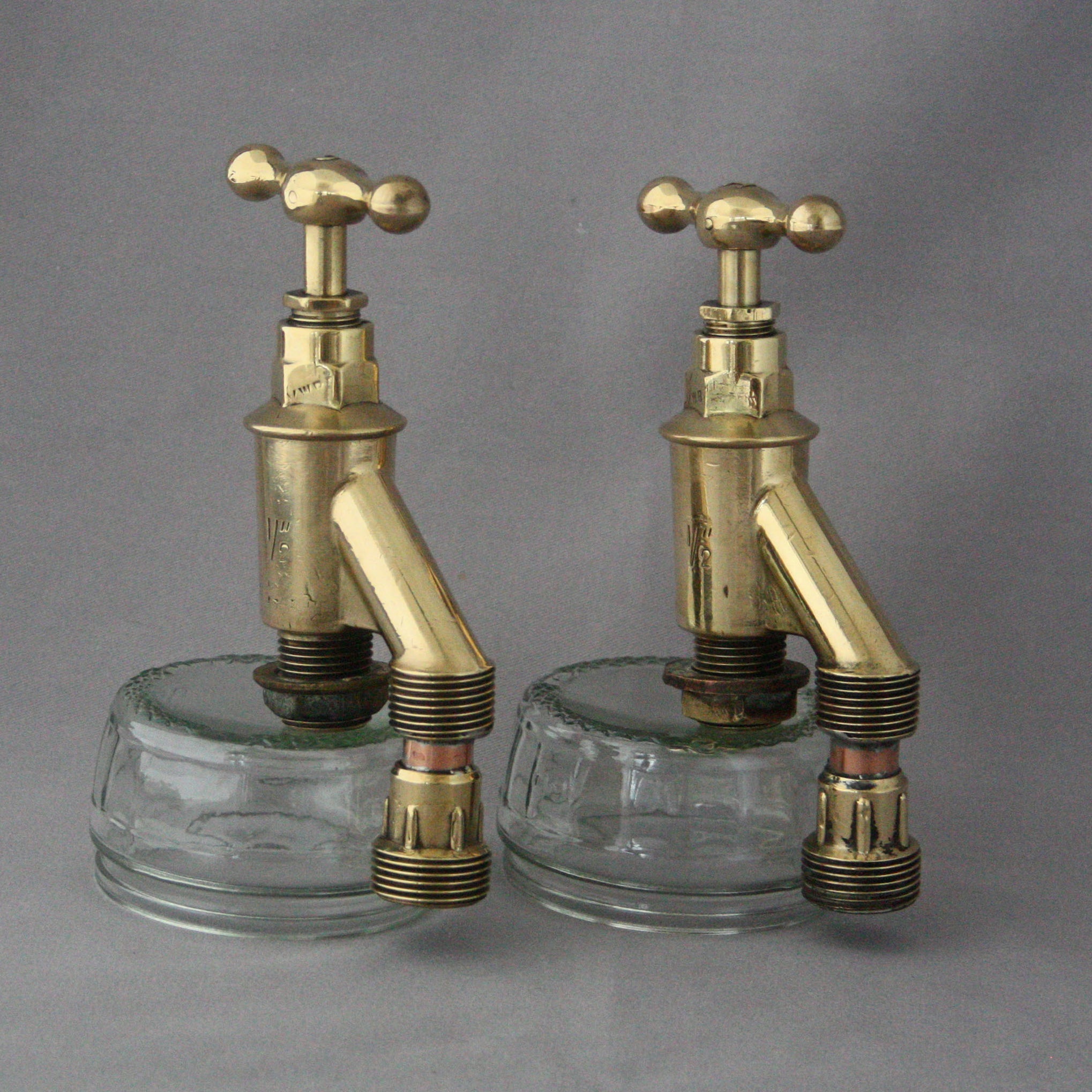 Antique Taps and Bathroom | Architectural Decor